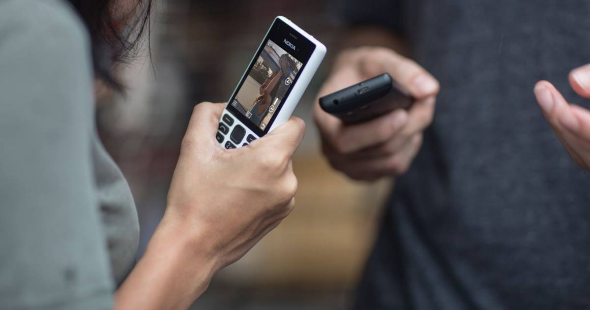 Feature Phones: Aus alter Gewohnheit - telecom-handel.de