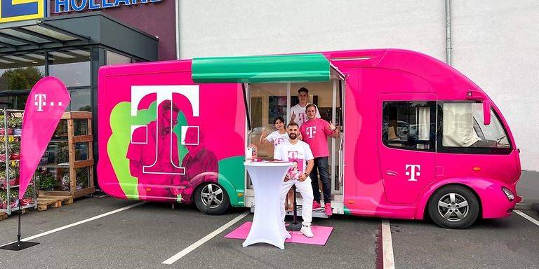 Der Telekom Truck ist los - telecom-handel.de
