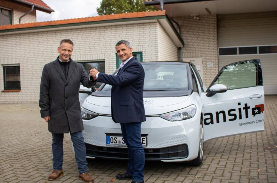 Preisübergabe bei Michael Telecom - telecom-handel.de