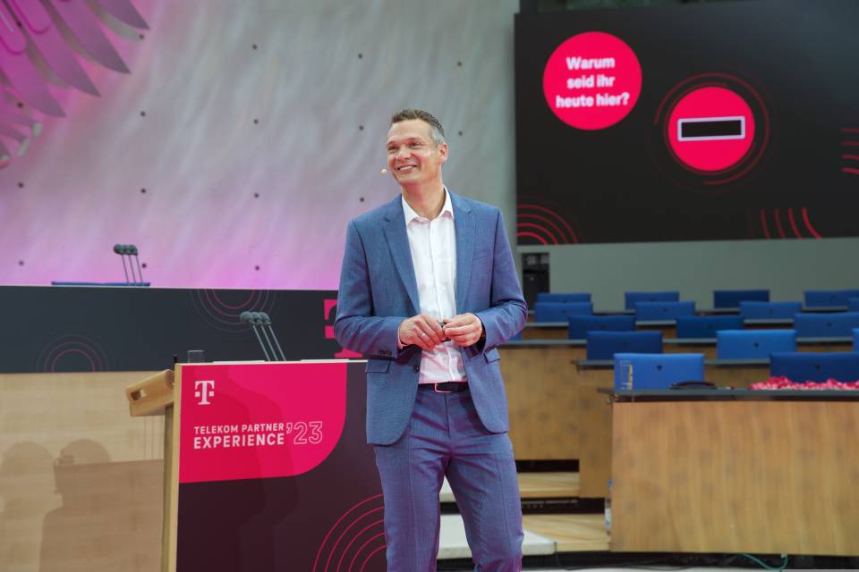 Telekom: Absatzplus dank Treuebonus - telecom-handel.de